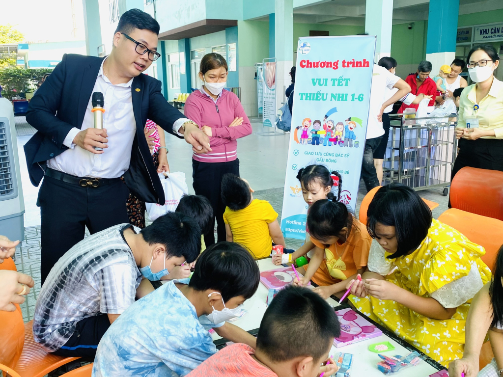 Cùng bác sỹ gấu vui đón tết thiếu nhi! – BỆNH VIỆN ĐA KHOA VĨNH ĐỨC